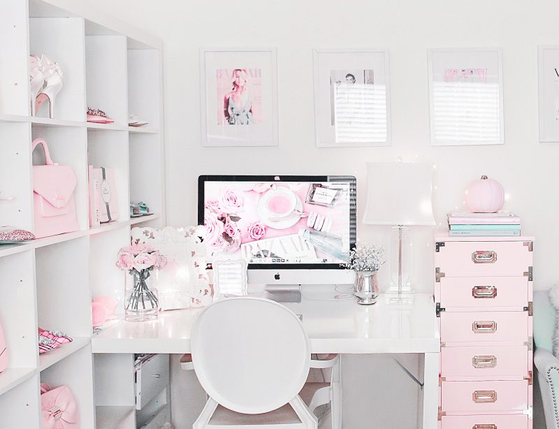 How To Make Your Workspace Pretty & Girly - J'adore Lexie Couture